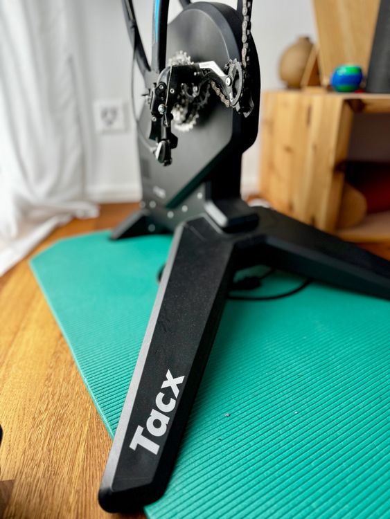 Tacx Flux Smart ink. Bike und Unterlage | Kaufen auf Ricardo