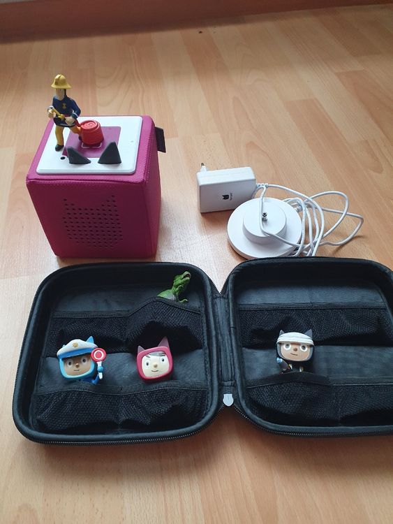 Toni Box mit 5 Figuren (Neu (gemäss Beschreibung)) in Niederbüren für ...