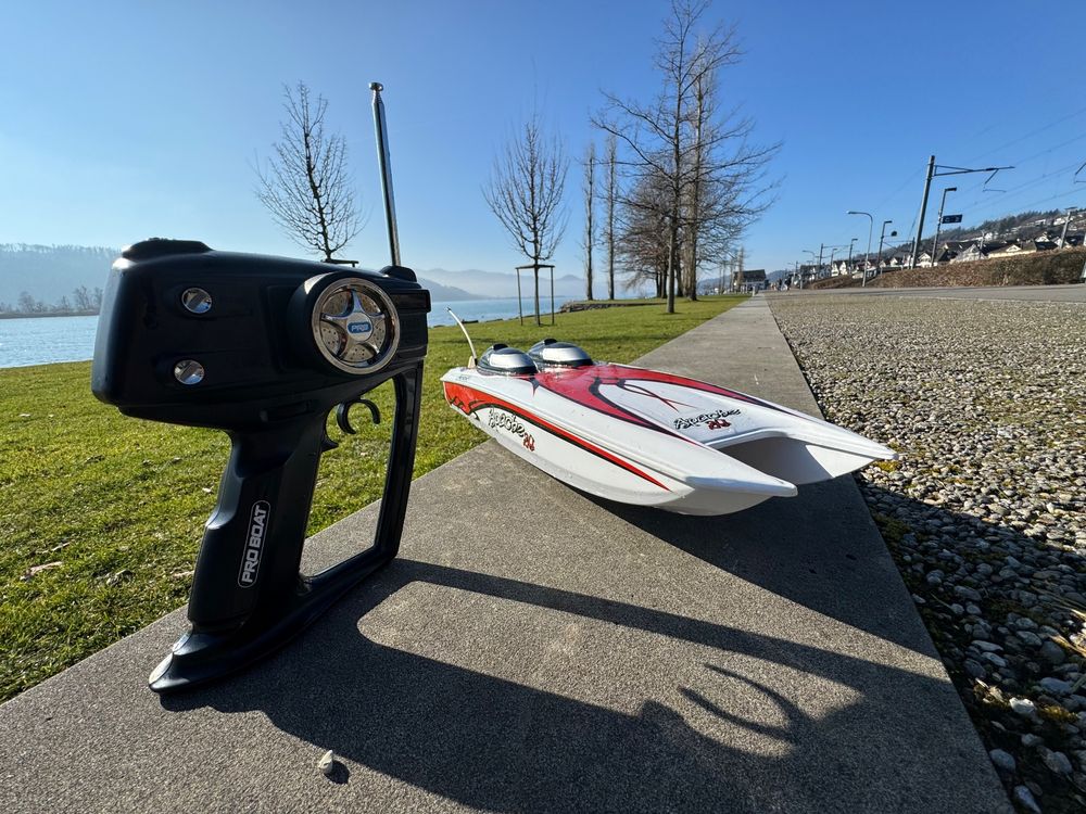 RC Motorboot APACHE 24ep, von ProBoatRC (Gebraucht) in Uznach für CHF 51 – mit Lieferung auf ...