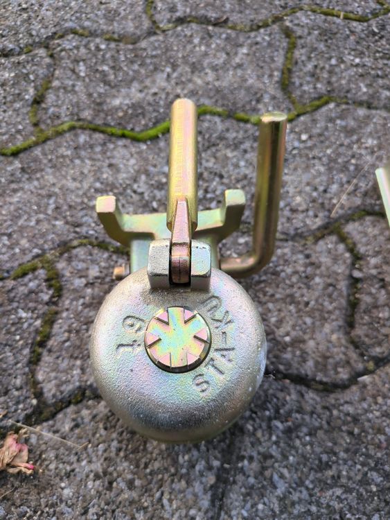 Adapter Zugöse Auf Kugelkopf Mit Zulassung