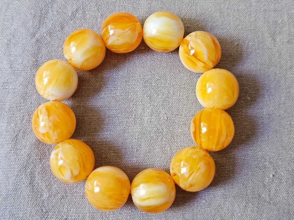 Armband 20mm Kugeln wie Bernstein butterscotch weiß groß (Neu (gemäss ...