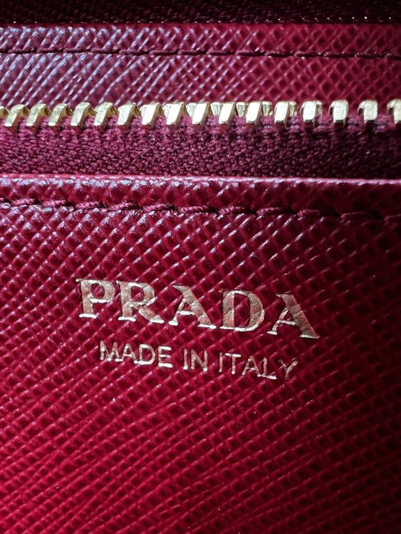 Prada Long Wallet | Kaufen auf Ricardo