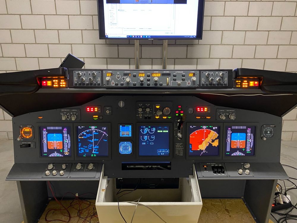 Homecockpit MIP B737 | Kaufen auf Ricardo