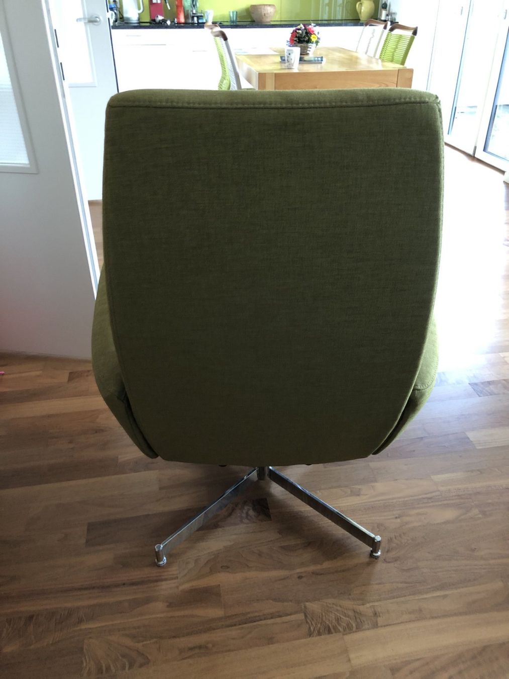 Gemütlicher Sessel mit Hocker, Olive Grün, Top Zustand (Gebraucht) in ...