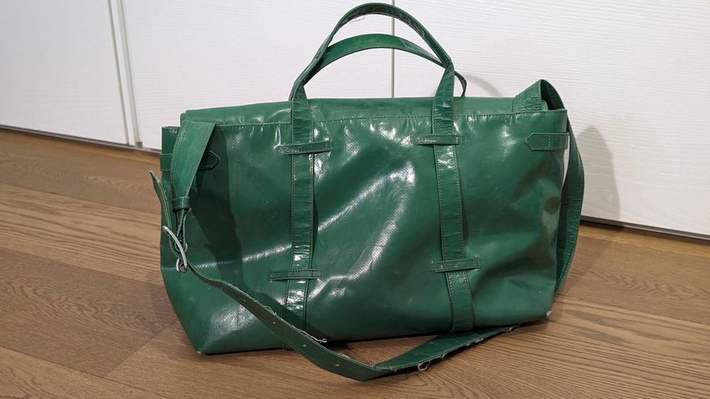 Freitag Tasche R511 Carolus in grün (Gebraucht) in Pfäffikon ZH für CHF 250 – mit Lieferung auf ...