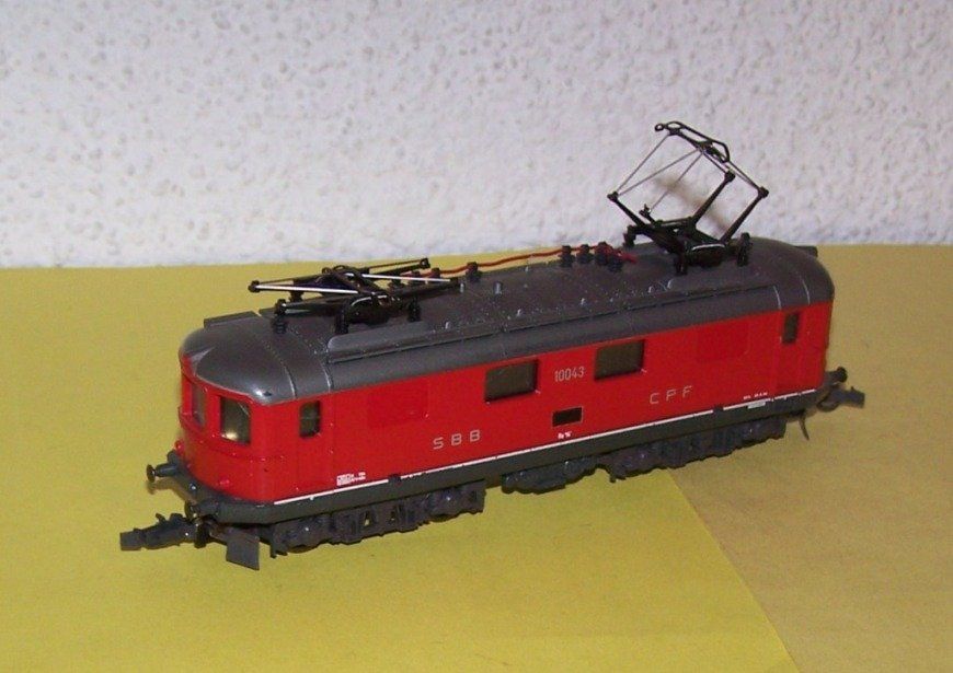 Lima HO 8067L: SBB Elektrolok Re 4/4 I in rot #10043, DC (Gebraucht) in Brüttisellen für CHF 59 ...