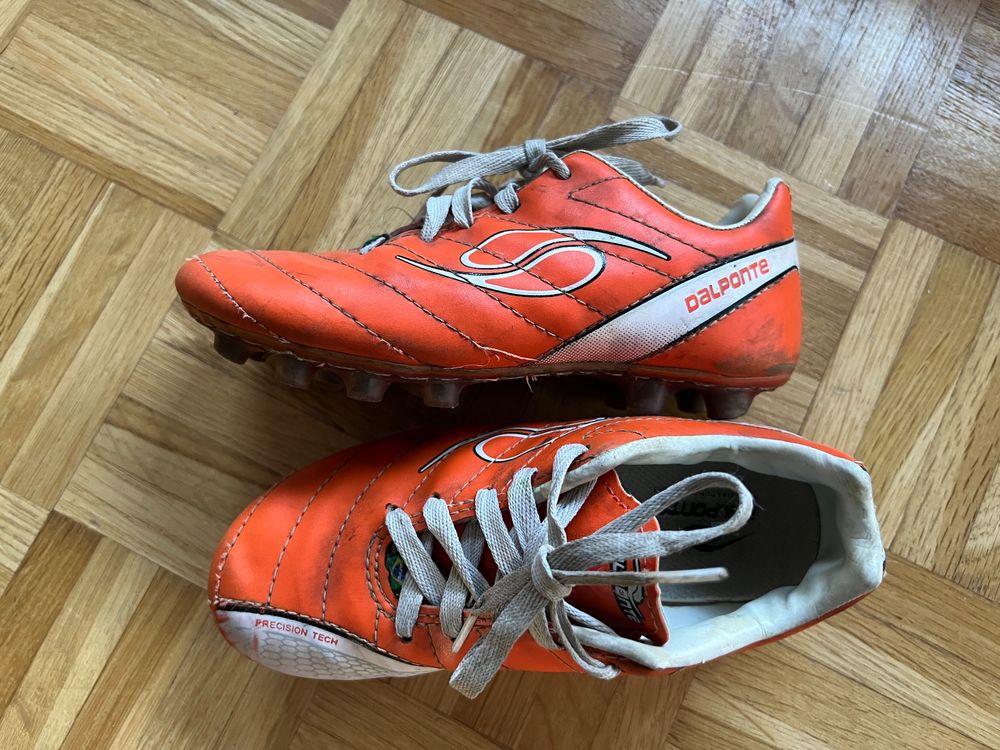 Fussball-Noppenschuh Gr. 32 (Gebraucht) in Zuchwil für CHF 1 – mit ...