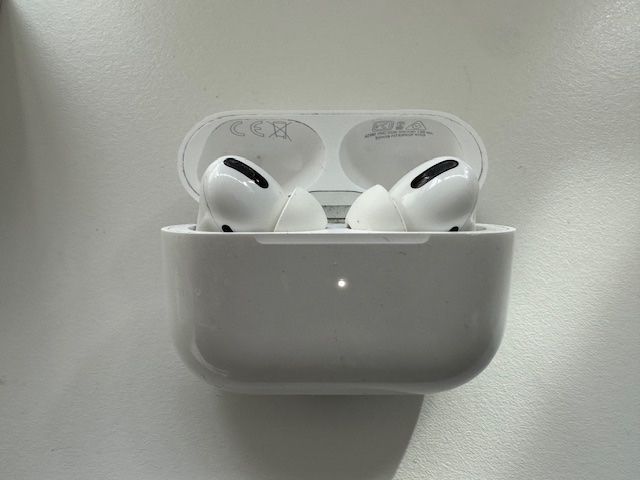 Apple AirPods Pro (2.Generation) Modell A2190 wie Fotos (Gebraucht) in ...