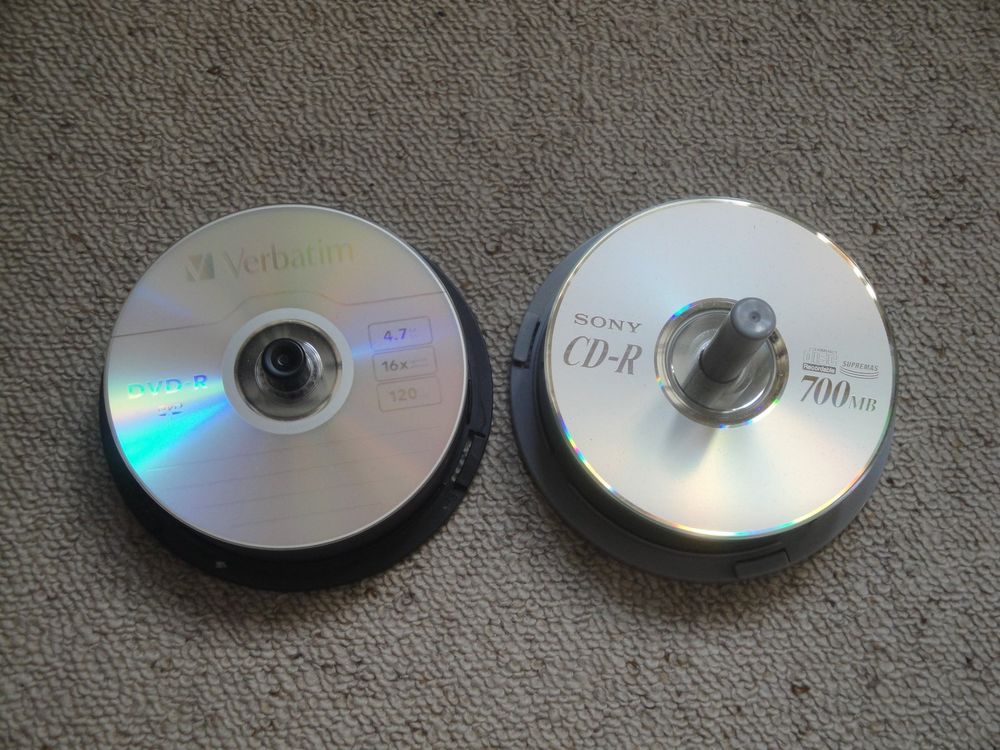 2 CD/DVD Spindel ROHLINGE ca. je 25 STK. (Neu (gemäss Beschreibung)) in ...