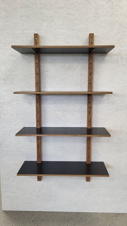 Regal mit verstellbaren Tablaren (Gebraucht) in Bern für CHF 150 – nur ...