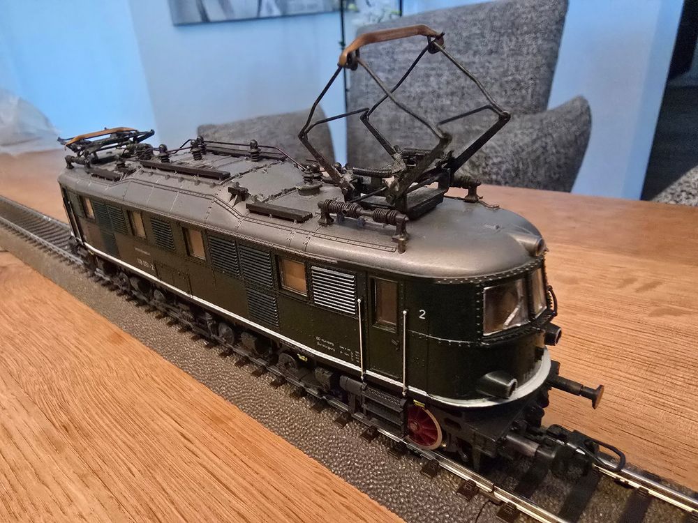 Roco H0 4141C grün DB BR 118 051-2 *ANALOG* (Defekt) in Anglikon für ...