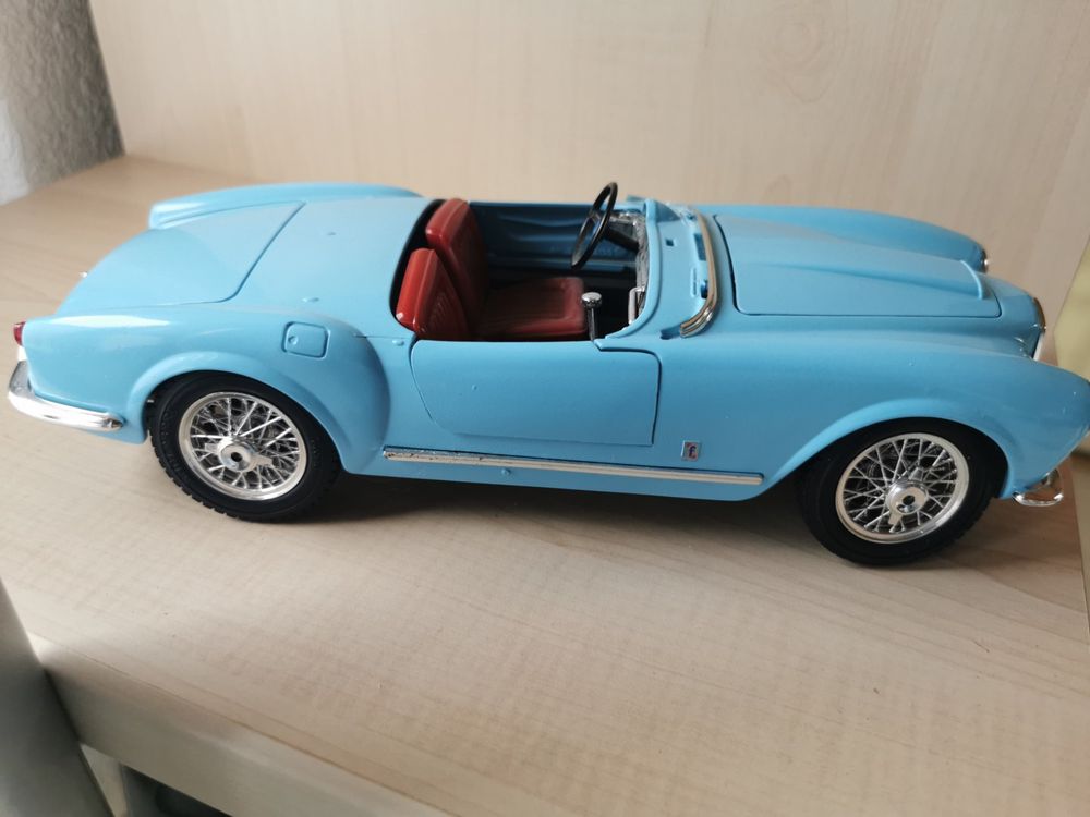 Modellauto Bburago Lancia Aurelia B24 Spider 1955 hellblau (Gebraucht) in Sirnach für CHF 10 ...