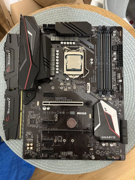 I7 9700K + Gigabyte Z390 Gaming X + G.Kill Ripjaws V (Gebraucht) in ...