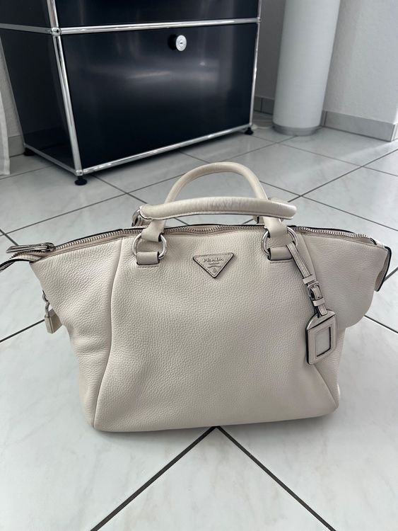 Prada Handtasche | Kaufen auf Ricardo