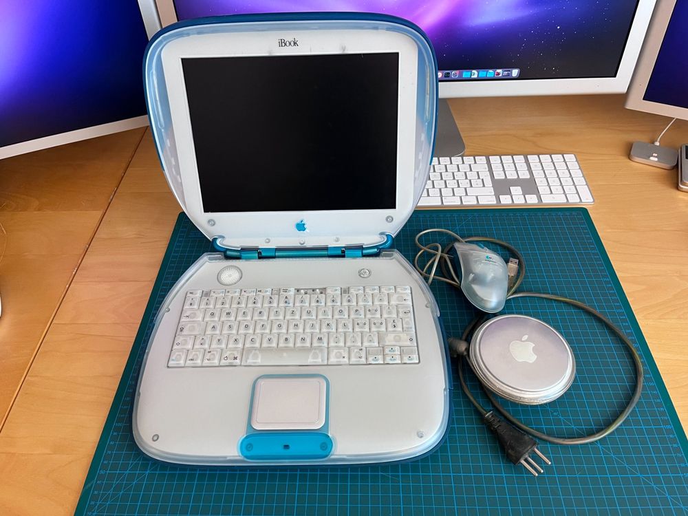 iBook G3 Clamshell Blueberry | Kaufen auf Ricardo