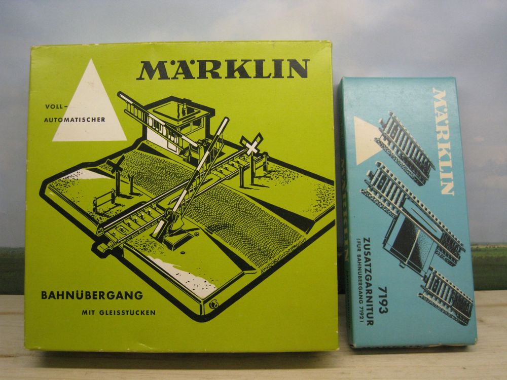 Märklin Bahnübergang 7192 mit Zusatzgarnitur 7193 neuwertig (Gebraucht) in Eschlikon TG für CHF ...