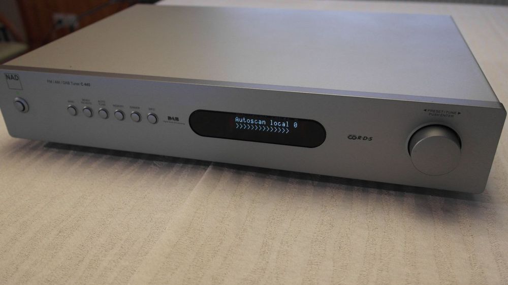 NAD C445 DAB/FM/AM Tuner (Gebraucht) in Knonau für CHF 31 – mit ...