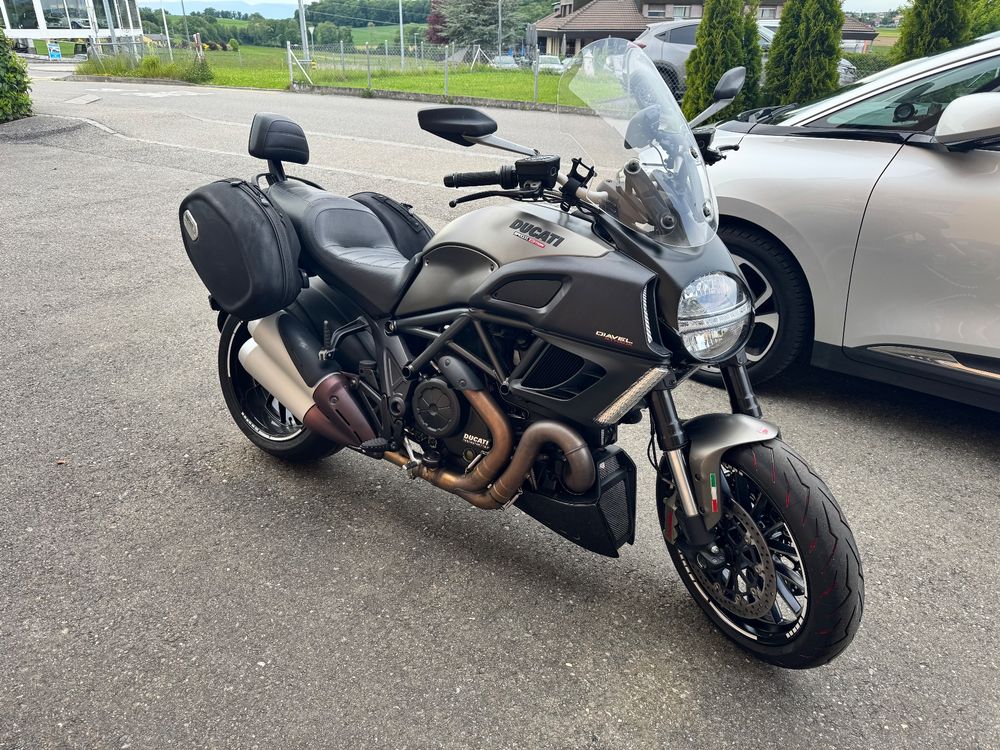 Ducati Diavel Strada 6900km (D'occasion) à Neyruz FR pour CHF 11000 ...
