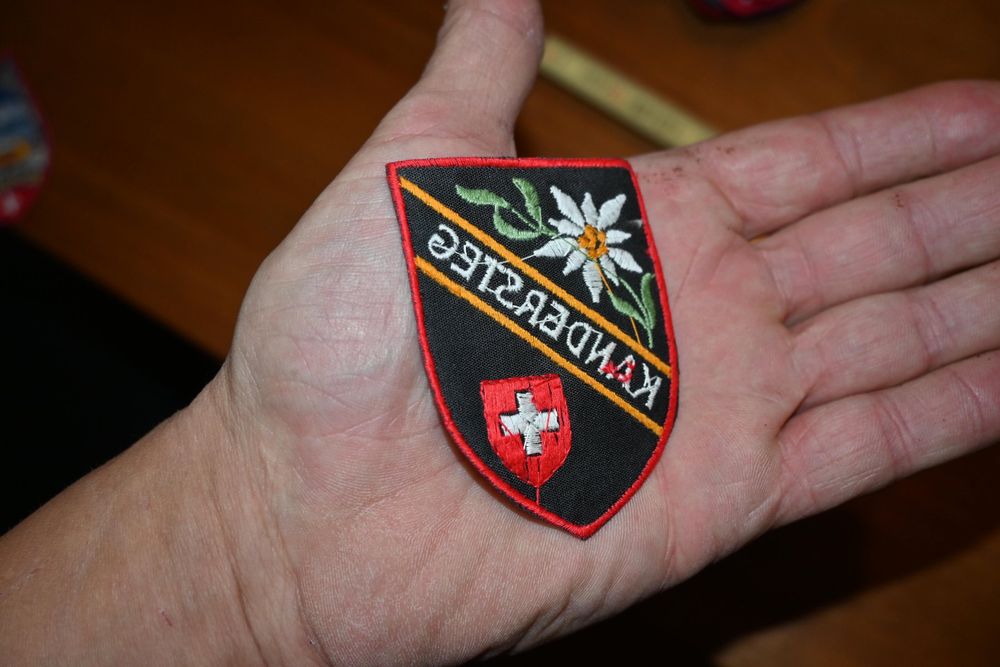 VINTAGE Badge KANDERSTEG nos ST. GALLER STICKEREI (Gebraucht) in ...