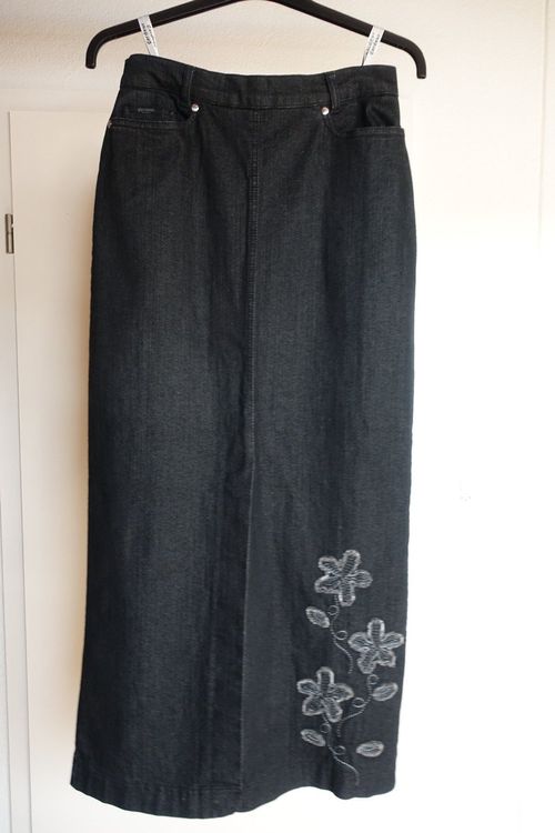 schwarzer JeansJupe lang mit Blumenmotiv | Kaufen auf Ricardo