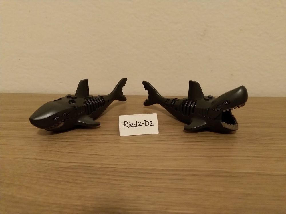 LEGO Pirates of the Caribbean Zombie Sharks x 2 (Gebraucht) in La Chaux ...