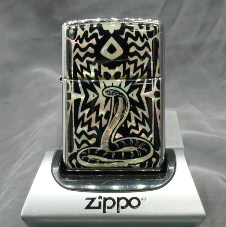ZIPPO® Cobra-Perlmutt-ZippoArt-2010-GEZ (Gebraucht) in Mels für CHF 101 ...