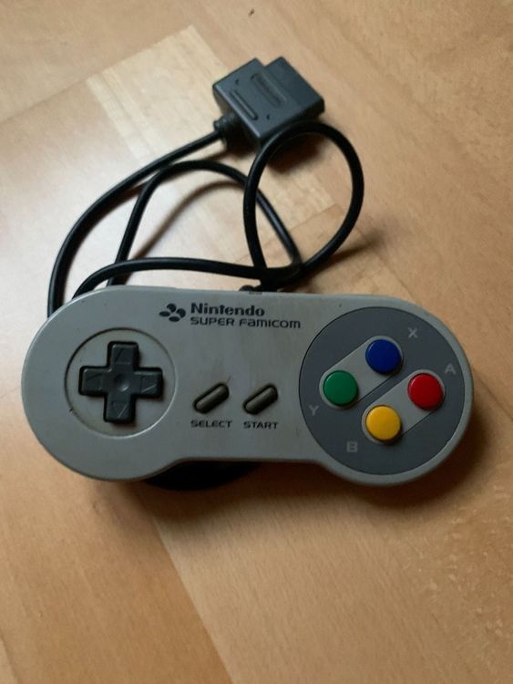 Pad Nintendo Super Famicom (Gebraucht) in Neuchâtel für CHF 15 – mit ...