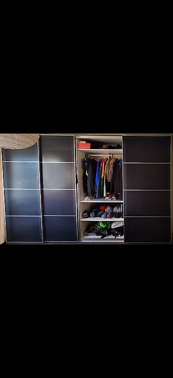 Armoires Pax portes coulis. grises 200cm et 150cm (Gebraucht) in ...