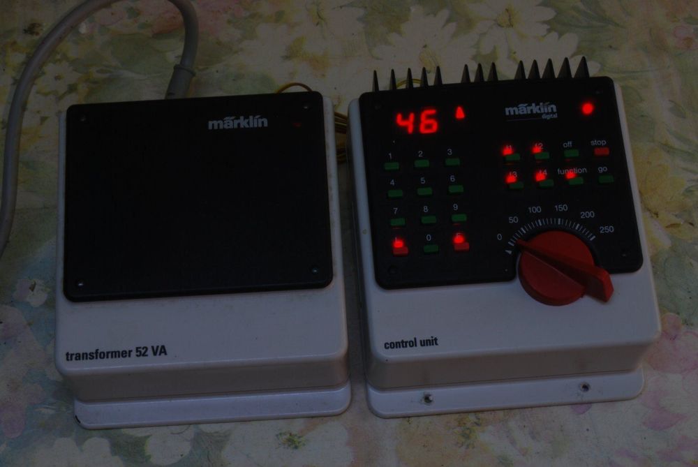 Märklin 6021 & 6002 Control Unit + Trafo (Gebraucht) in für CHF 59 ...