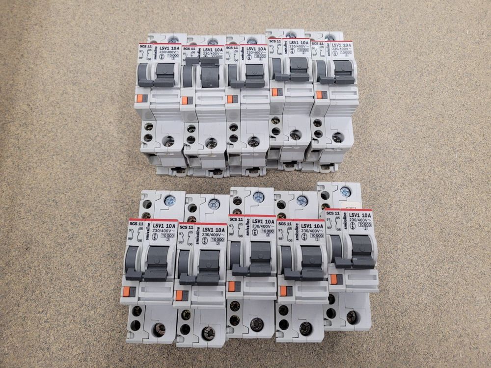 10 Stück - Swissline LSV1 10A Sicherungsautomat inkl. SCS 11 (Gebraucht ...