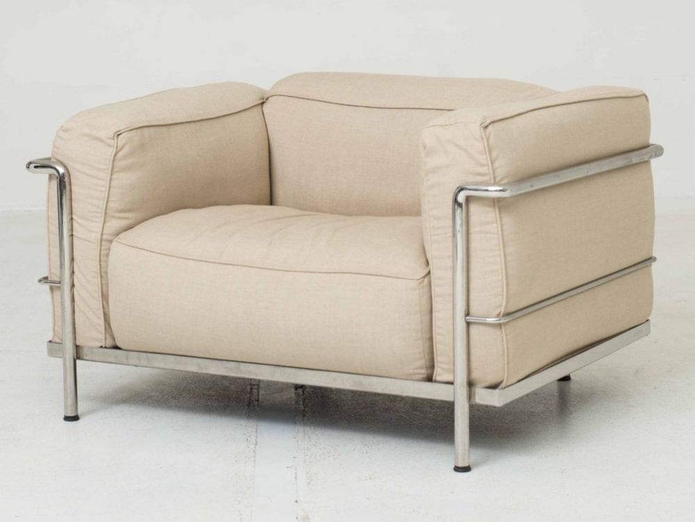 Cassina LC3 Sessel von Le Corbusier in sandfarbenem Stoff | Kaufen auf ...