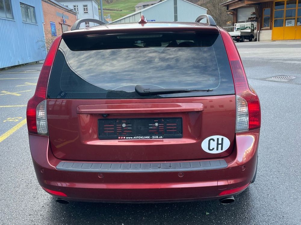 Volvo V50 D5 !!FRISCH AB MFK - 23.02.2024!!DIESEL!!AUTOMAT!! | Kaufen auf Ricardo