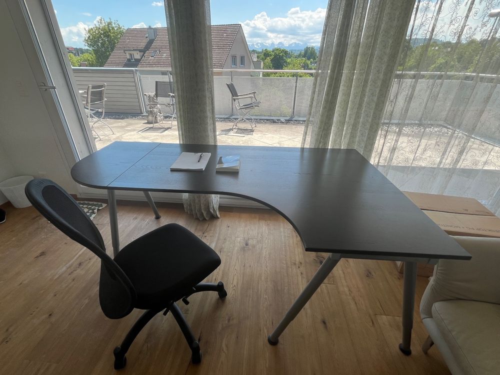 IKEA Galant desk black, adjustable legs | Kaufen auf Ricardo