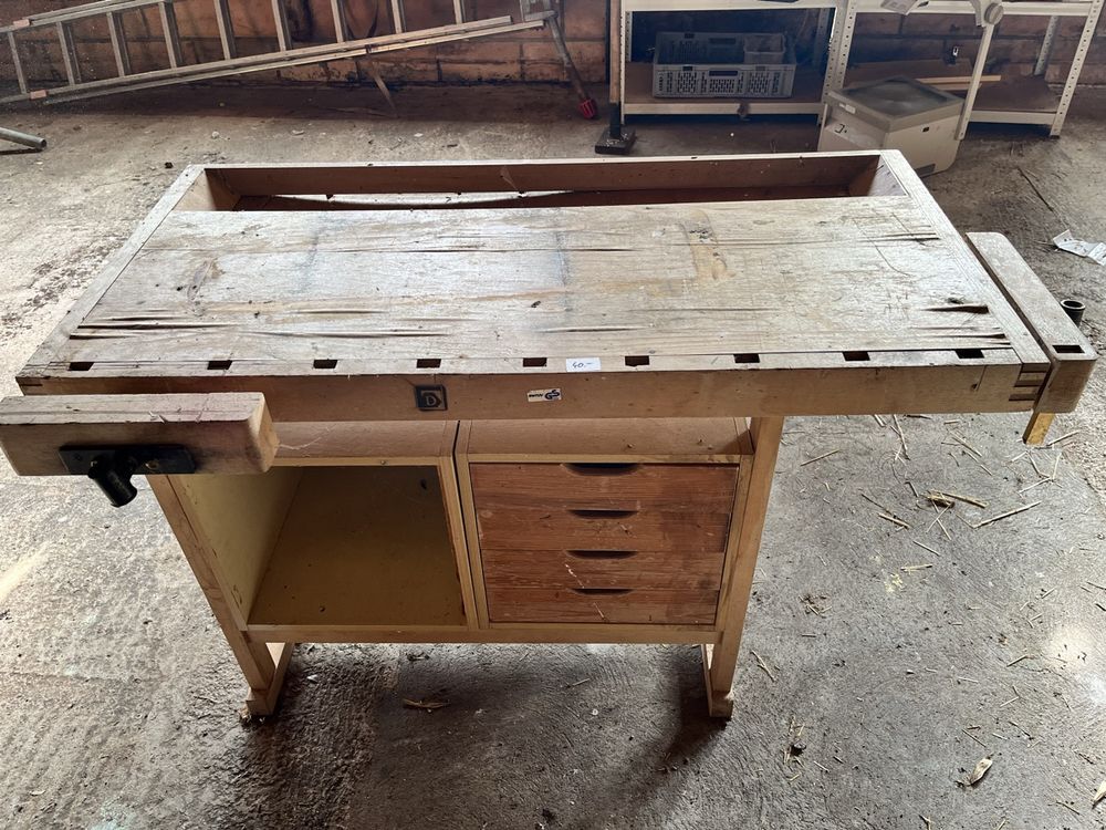 Etabli en bois massif avec tiroirs vintage (D'occasion) à Thierrens ...