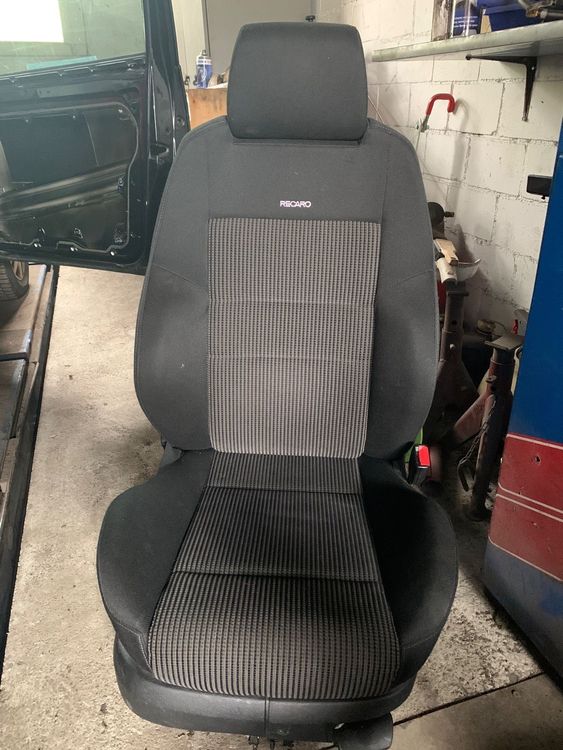 Autositzgarnitur Recaro zu VW Golf 4 | Kaufen auf Ricardo