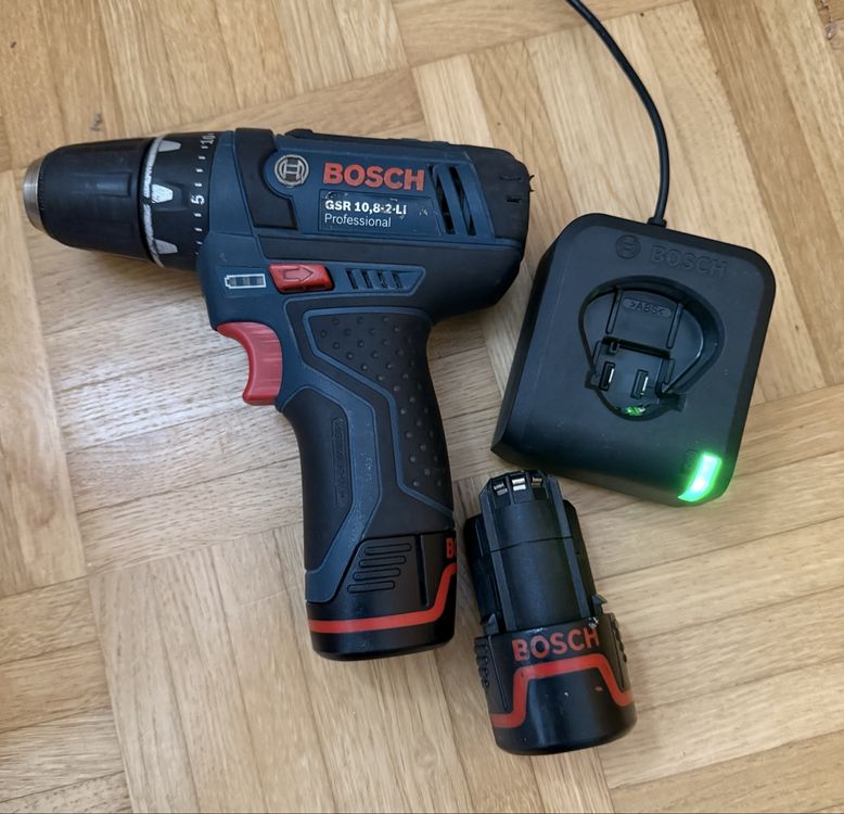 Bosch GSR 10,8-2-Li Akku-Schrauber ink. 2x Akkus & Ladegerät (Gebraucht ...