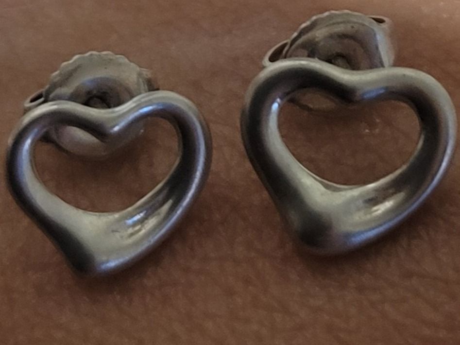 Tiffany &Co, Ohrringe Herz 925 Silber Neupreis 480.- (Gebraucht) in ...