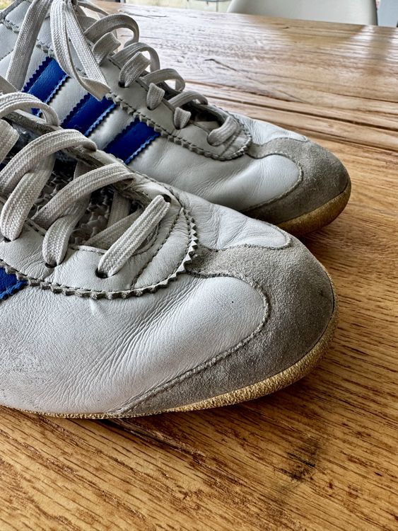 Original Adidas Rom aus den 90er Jahren (eine Sohle defekt) (Gebraucht ...