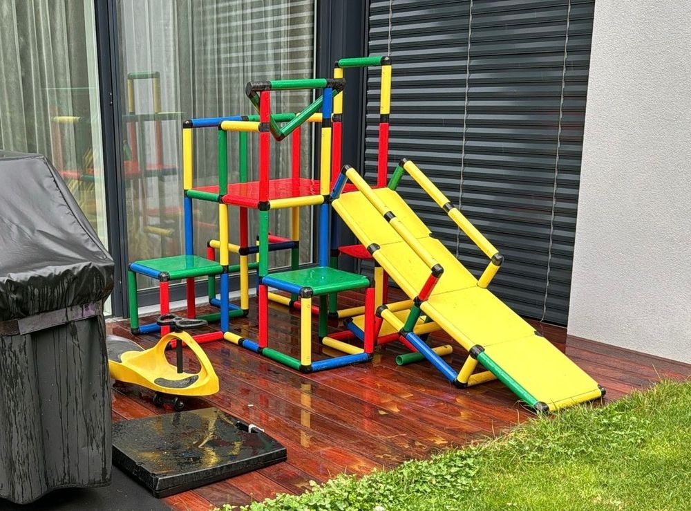 Quadro Adventure Spielturm (Gebraucht) in Conches für CHF 150 – mit ...