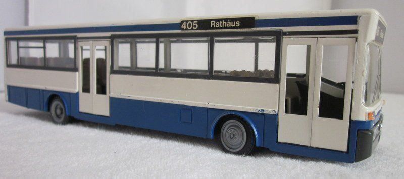 Bus Mercedes von NZG Modellbau 1:50 | Kaufen auf Ricardo