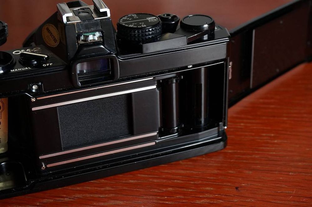 Olympus OM-2 Black mit Zuiko Auto-S 50mm f1.8 Dream-Team (Gebraucht) in Spreitenbach für CHF 249 ...