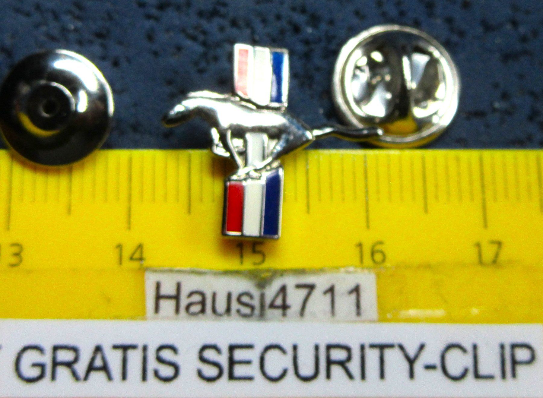 FORD MUSTANG AUTO LOGO PIN KLEIN-FEIN MIT SECURITY-CLIP (Gebraucht) in ...