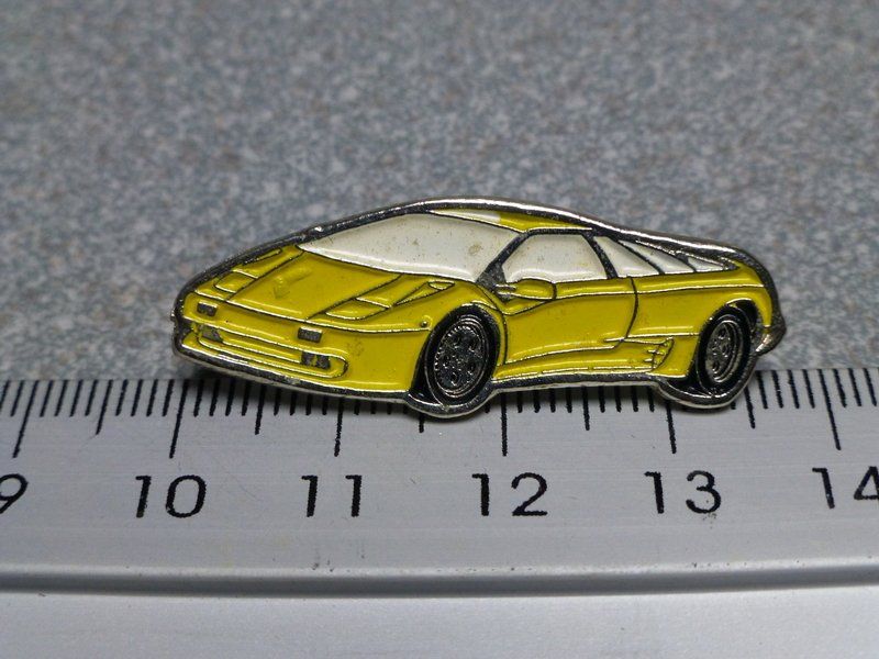 PIN PINS AUTO LKW Lastwagen Truck Lamborghini (Gebraucht) in Gränichen ...