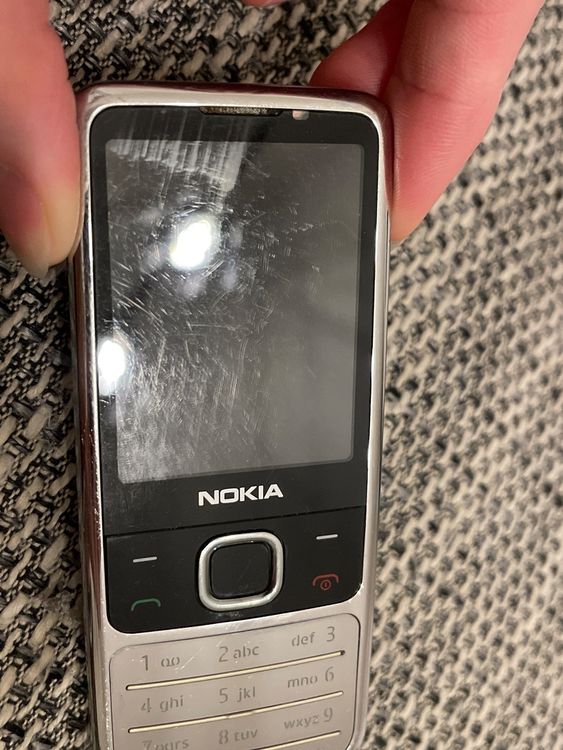 Nokia 6700c-1 ohne Ladegerät (Gebraucht) in Dietikon für CHF 2 – mit Lieferung auf Ricardo kaufen