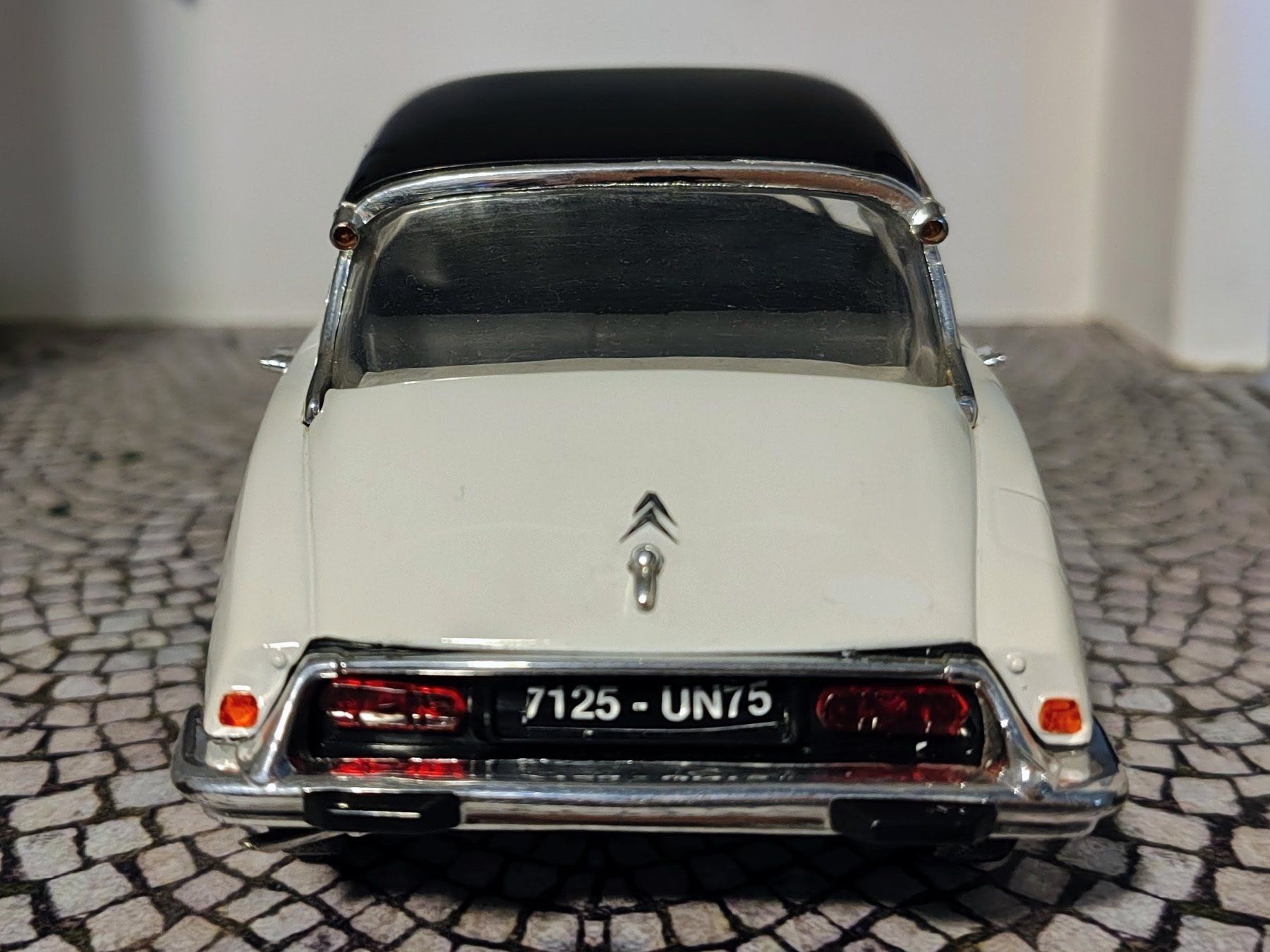 Automodell Solido 1:18 Citroën DS 19 1963 (Gebraucht) in Rüti ZH für ...