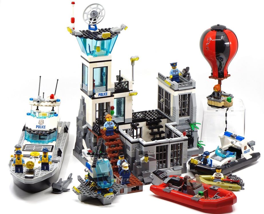 Lego 60130 Prison Island und 60129 Police Patrol Boat (Gebraucht) in ...