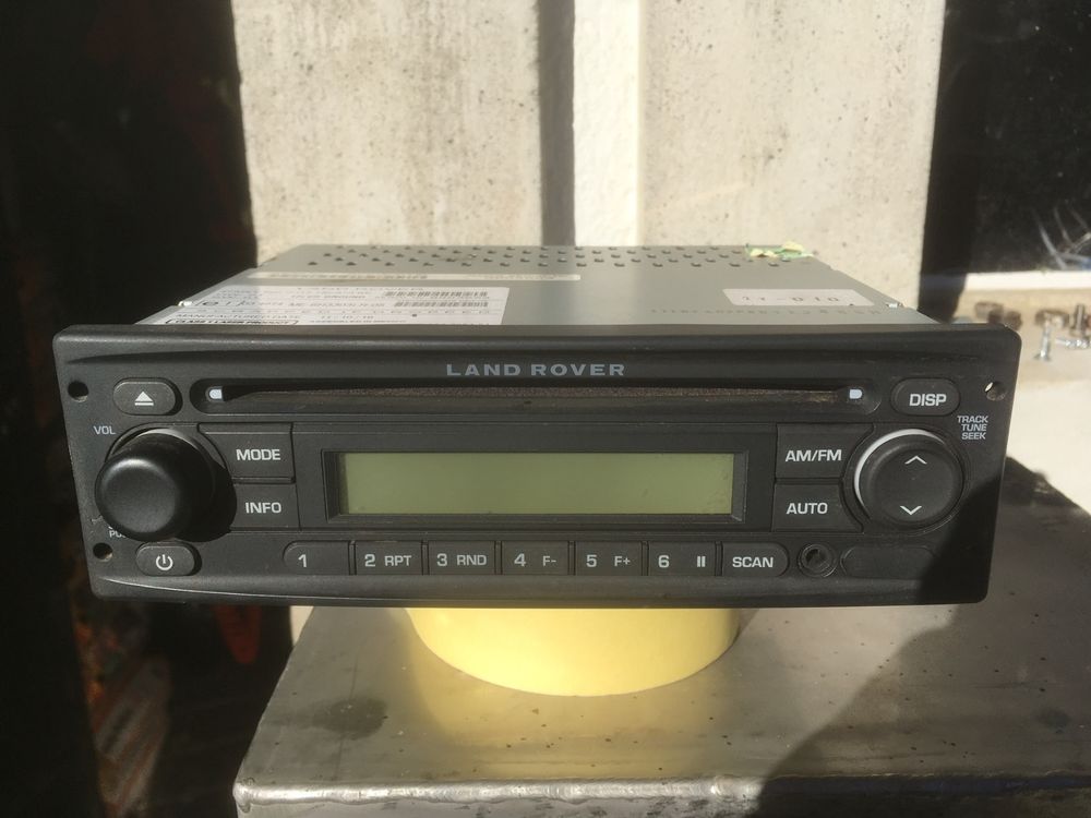 Autoradio Land Rover (Defekt) in Siviriez für CHF 1 – mit Lieferung auf ...