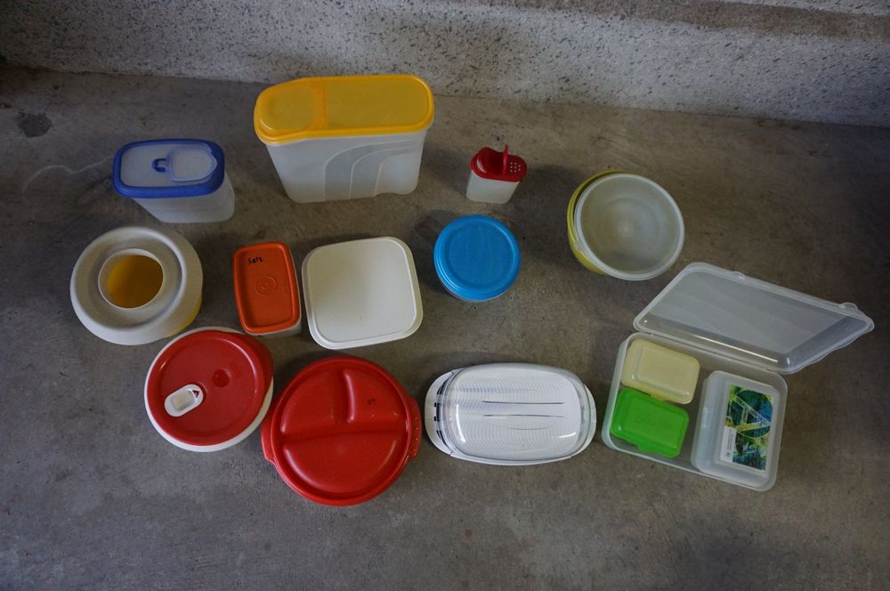 Tupperware und Plastikbehälter Diverse Grössen 15 Stück (Gebraucht) in ...