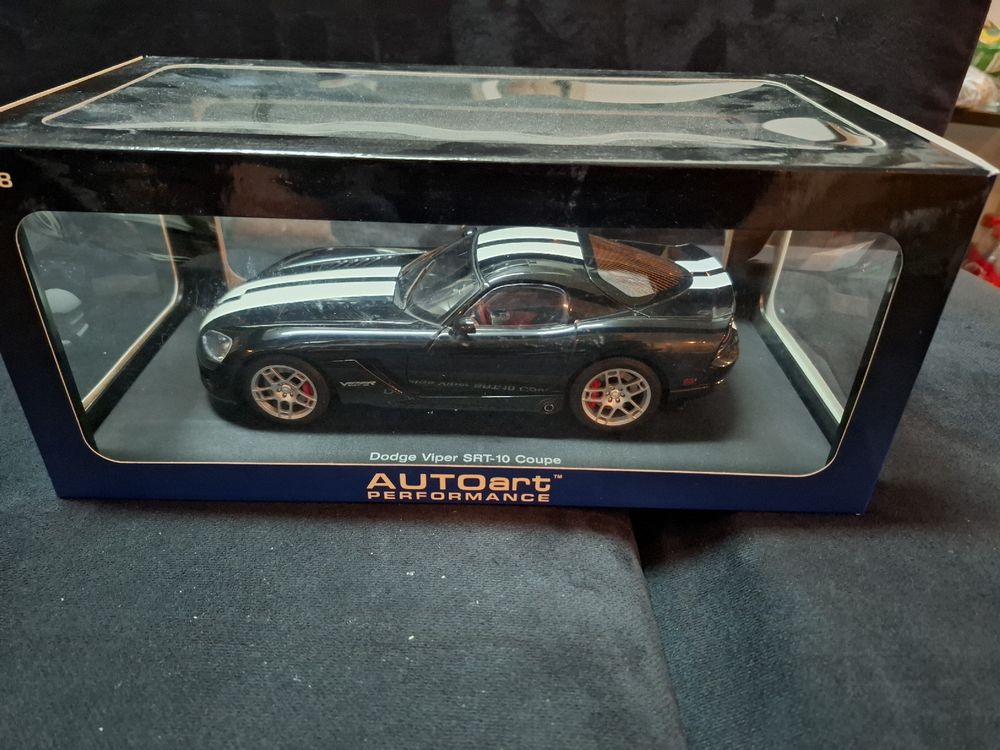 Autoart Dodge Viper SRT 1:18 (Neu (gemäss Beschreibung)) in Gipf ...