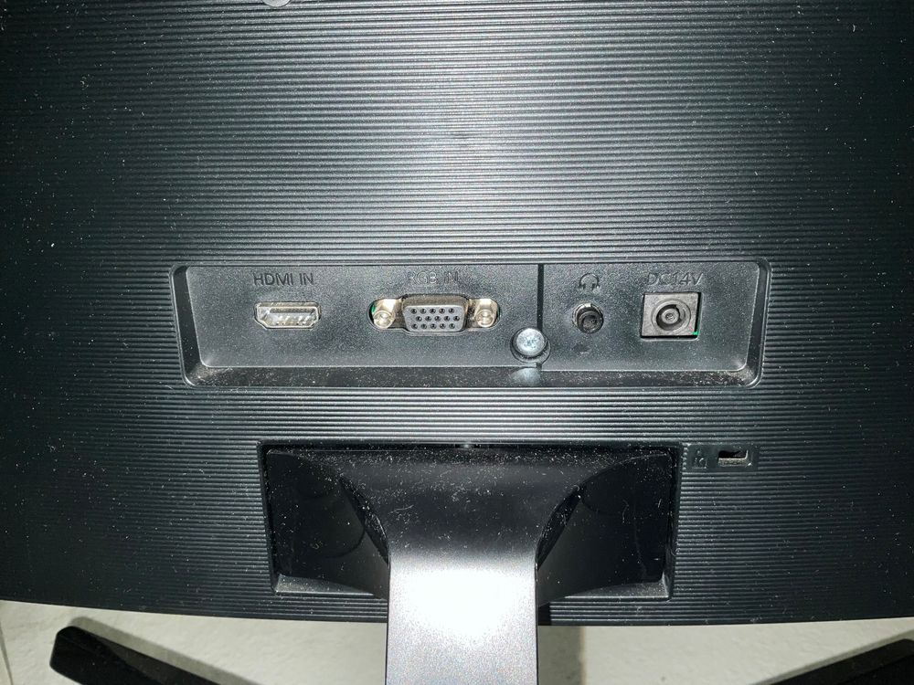 Samsung HDMI 24 inch Color display curved monitor (Gebraucht) in ...